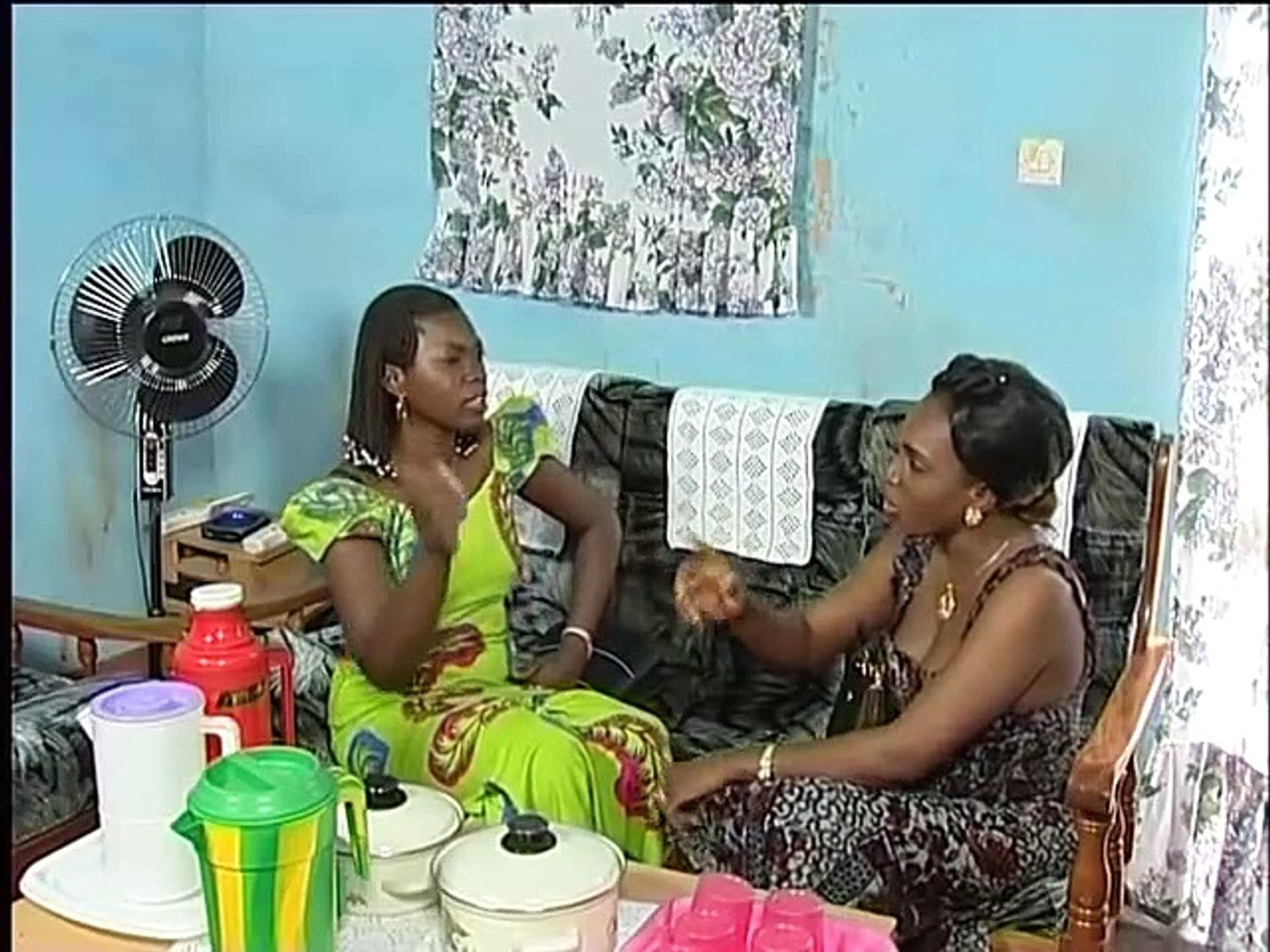 Tonton Brama et ses filles, Maï et Oumou dans la série '' Les Bobodioufs '' - Nollymove