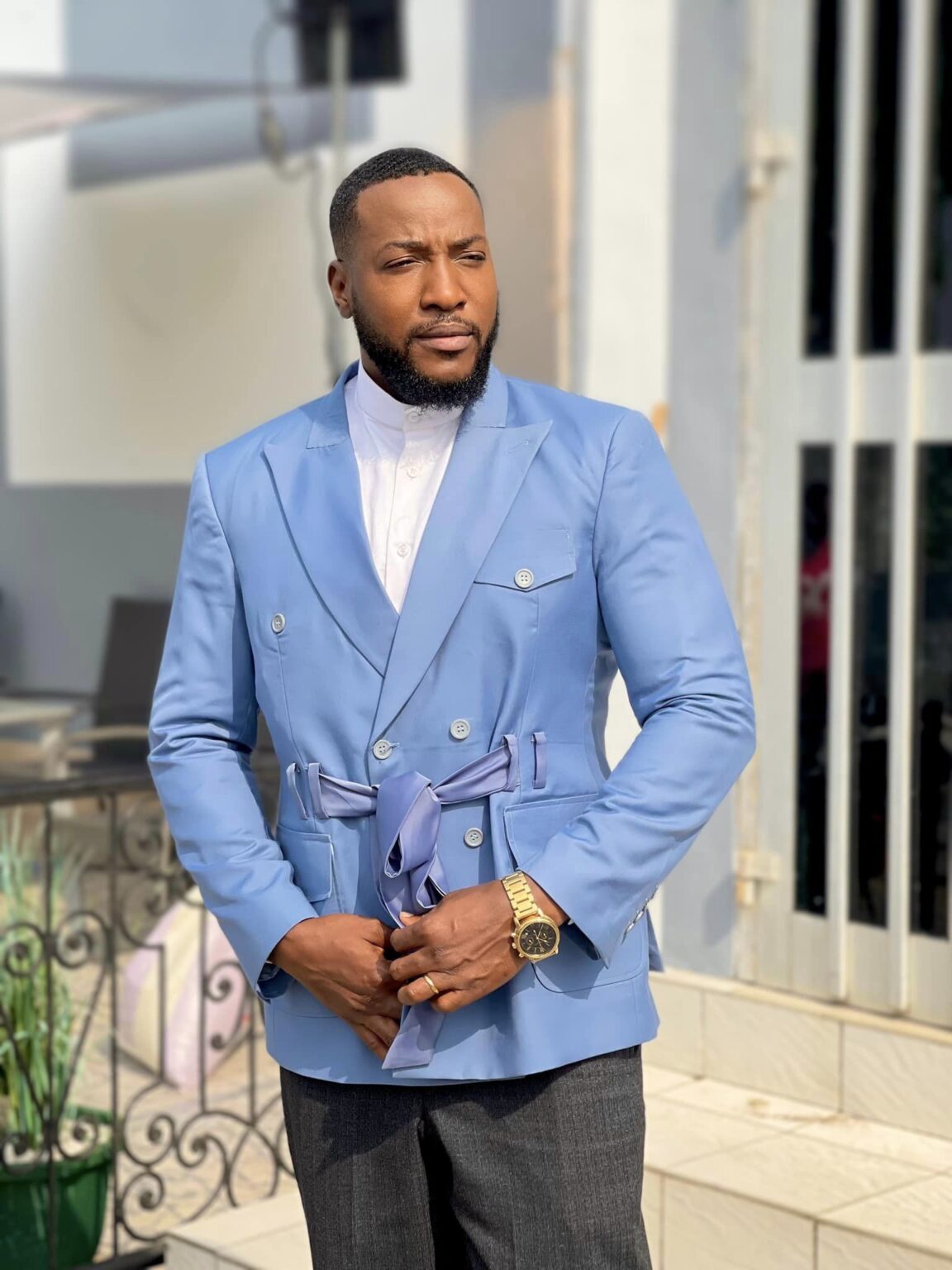 Le plus beau acteur ivoirien, Landry Gnamba alias Mike Gradel dans la ...