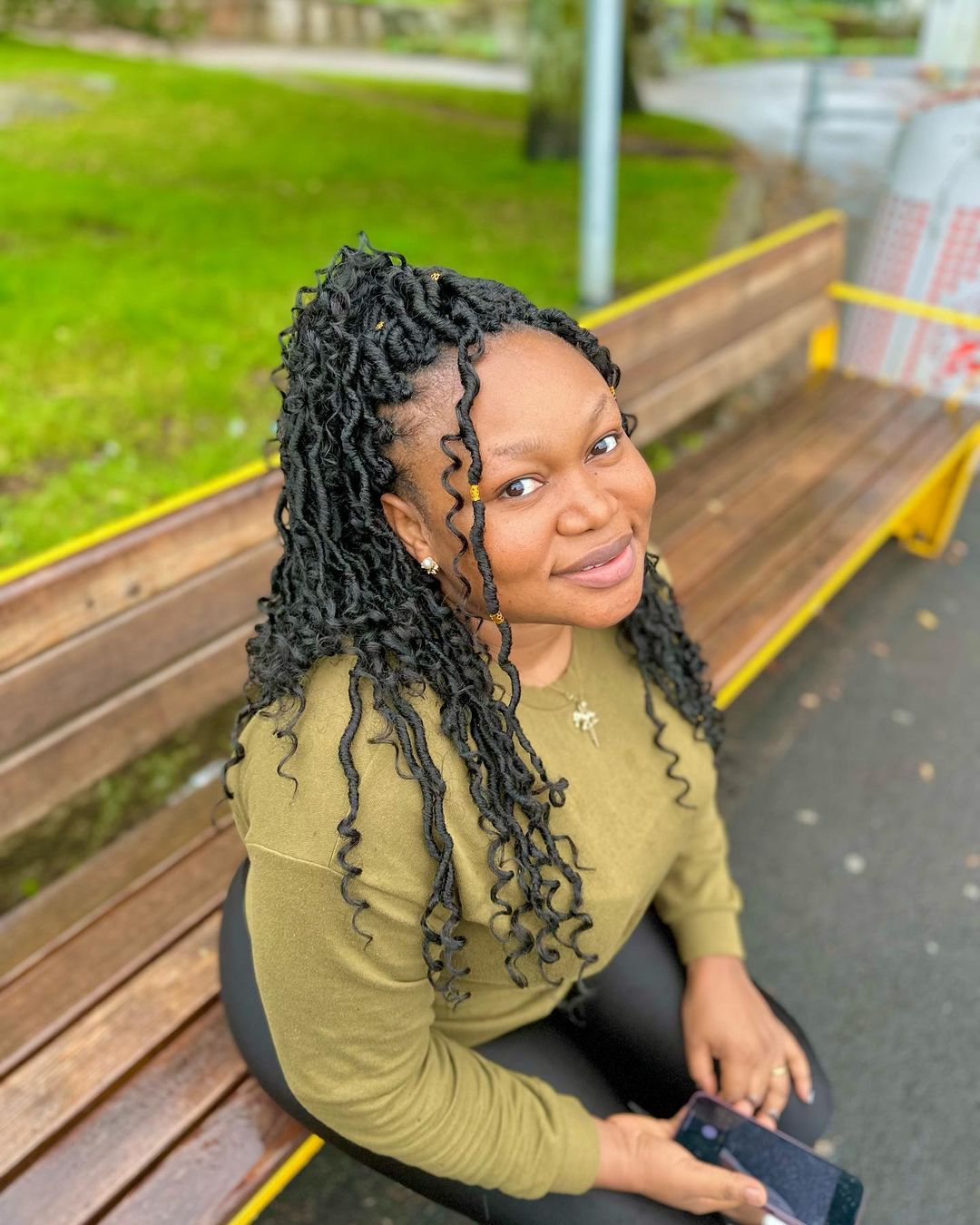 Quelques images de l'actrice Ruth Kadiri sans maquillage - Nollymove