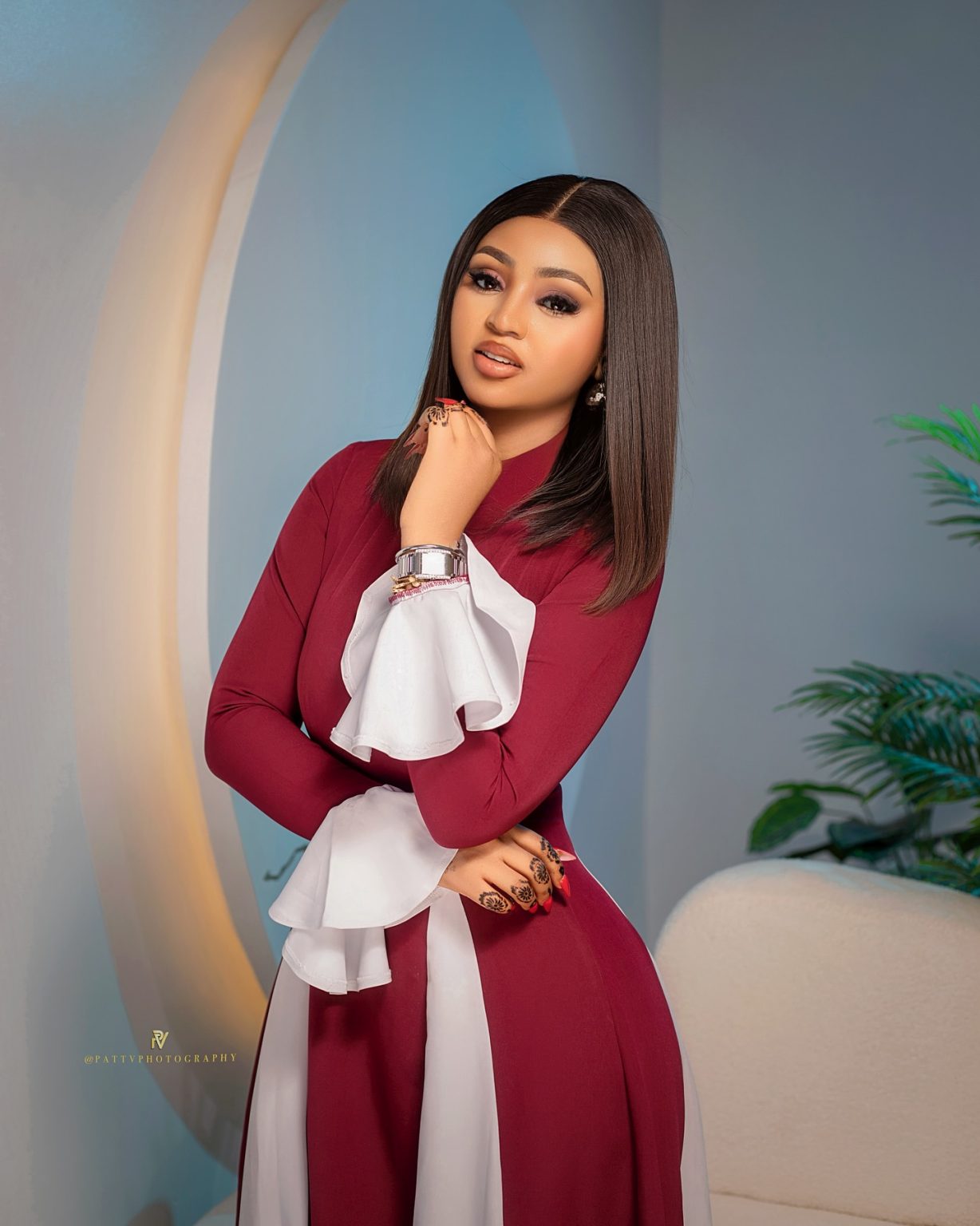 Regina Daniels : L'étoile de Nollywood qui brille sans s'éteindre ...