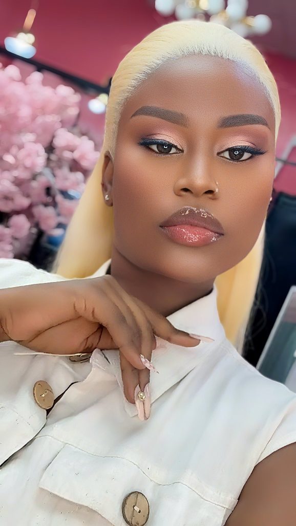 Chacha d'Or : La Tiktokeuse congolaise au cœur du buzz - Nollymove